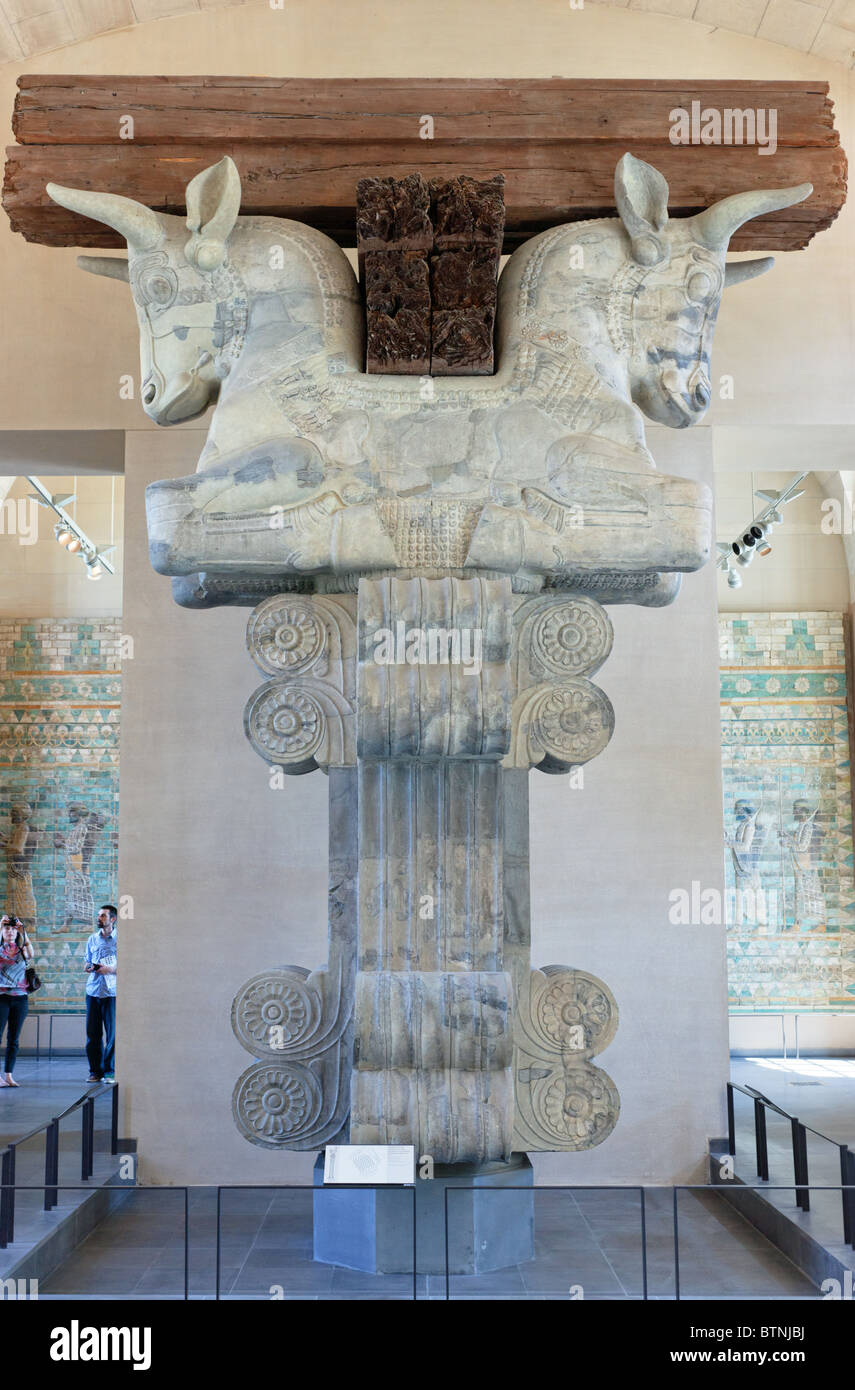 Capital column ancient hi-res stock photography and images - Alamy