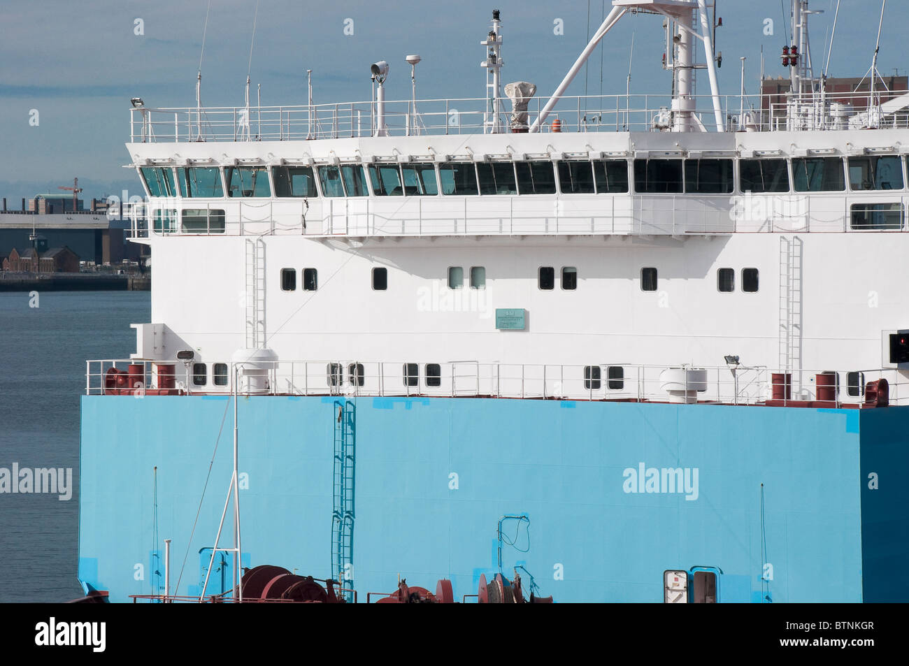 Cargo container belfast hi-res stock photography and images - Alamy
