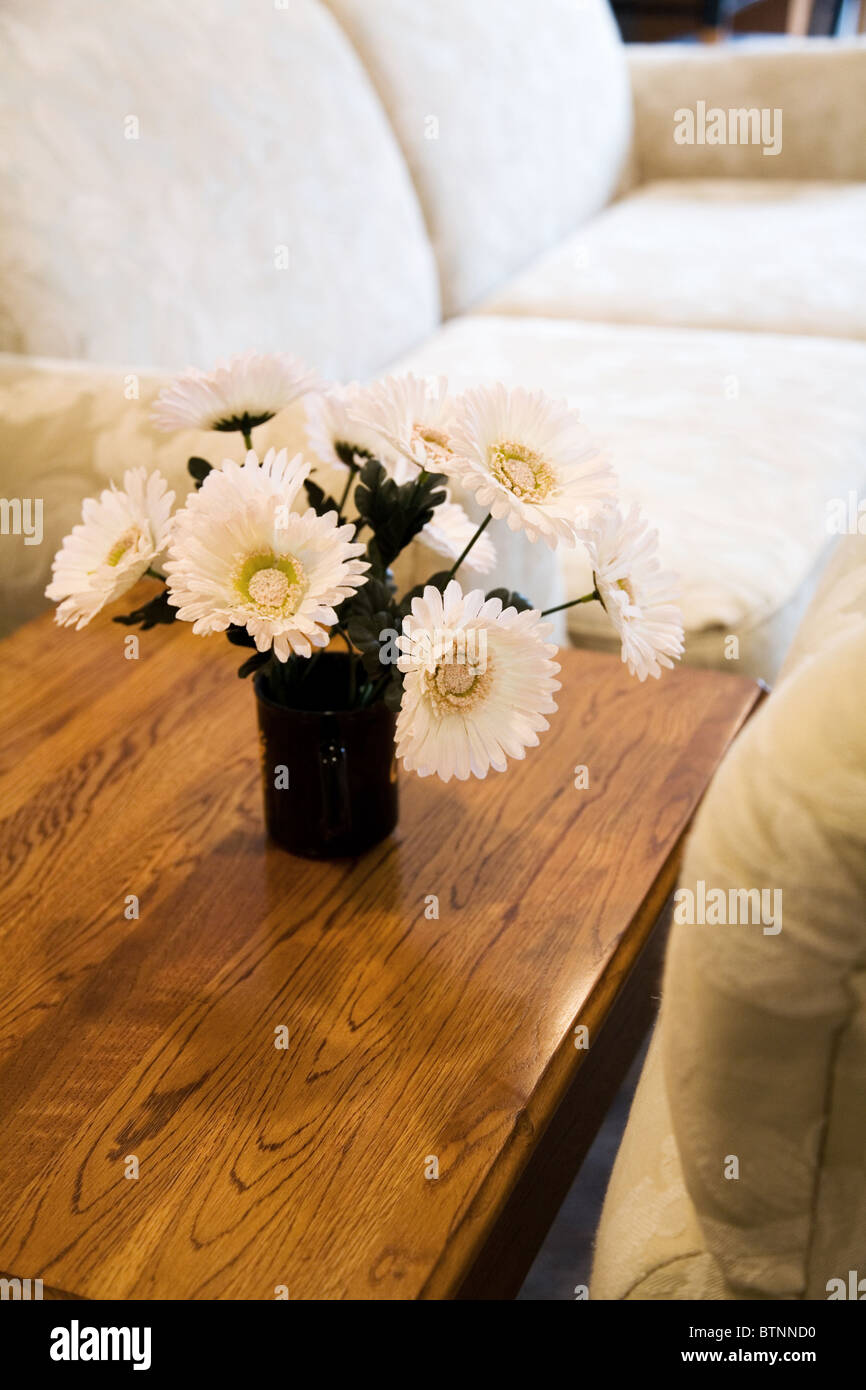 sofa and tea table close up shot Stock Photo - Alamy