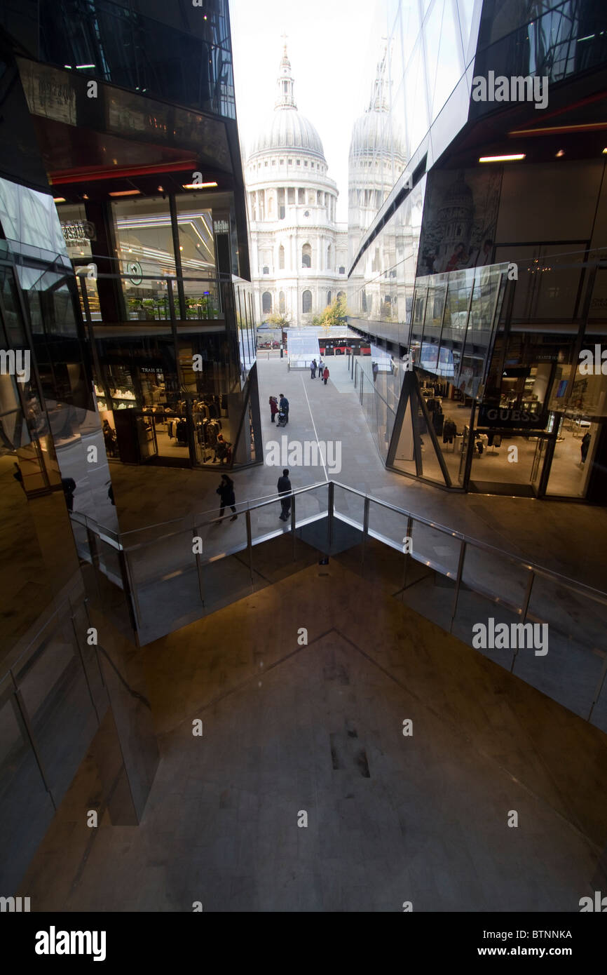 One new change london hi-res stock photography and images - Alamy