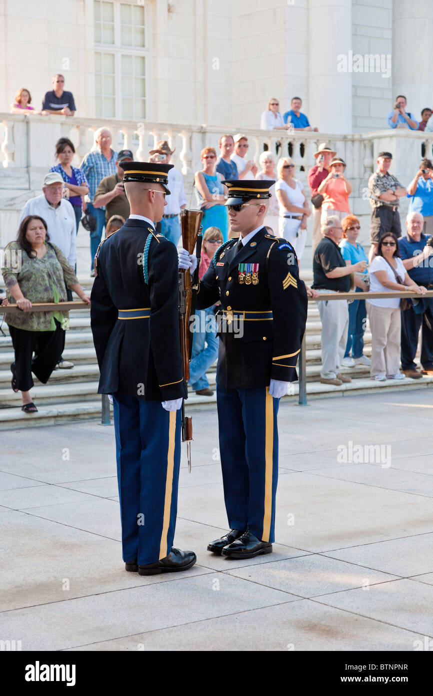 Arlington, VA - Sep 2009 - The Changing of the Guard ceremony at ...