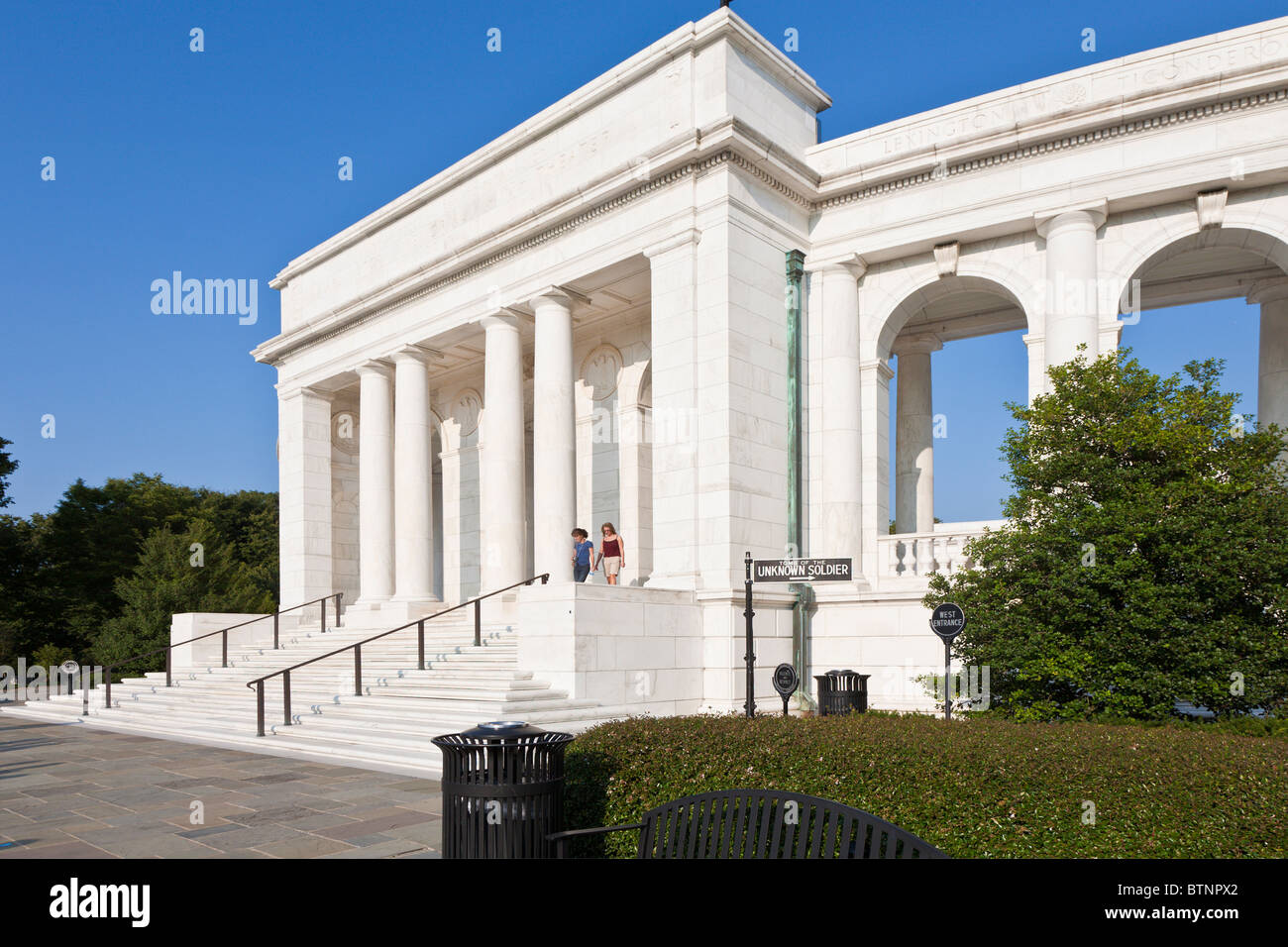 Arlington national cemetery memorial hi-res stock photography and ...