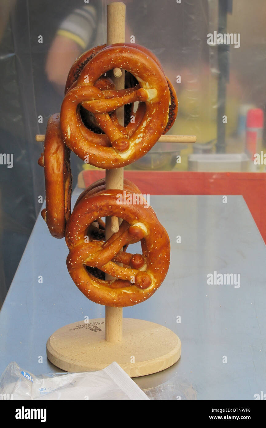 Fresh pretzels on a food stand at the Fall Fair (Herbstmarkt) in ...