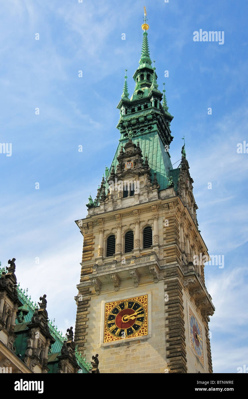 Tall clock tower hi-res stock photography and images - Alamy