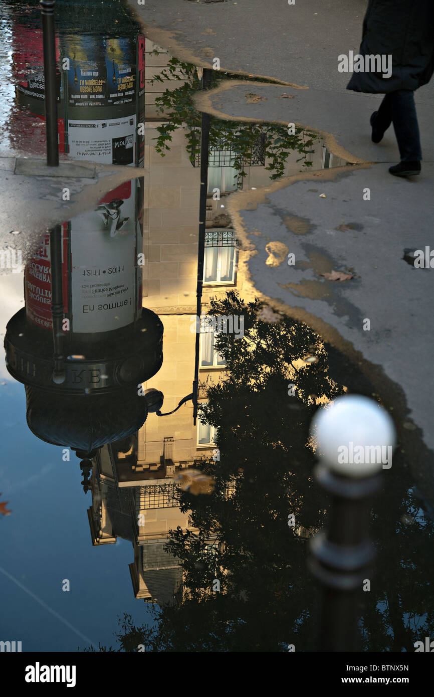 paris street scene reflection Stock Photo - Alamy