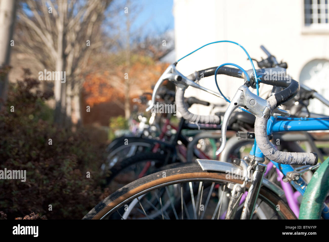 Cycle rack university hi-res stock photography and images - Alamy