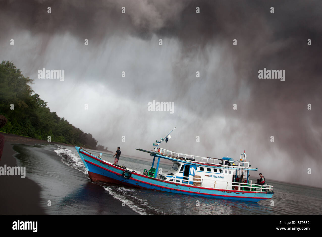 1883 krakatoa eruption hi-res stock photography and images - Alamy