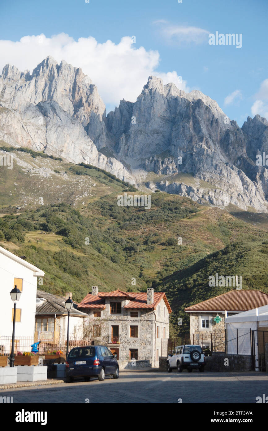Posada de valdeon hi-res stock photography and images - Alamy