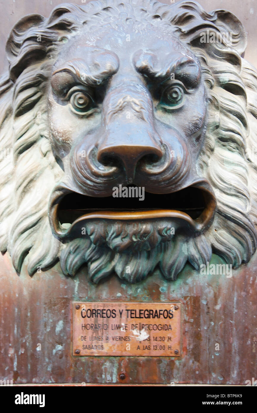 Mail animal hi-res stock photography and images - Alamy