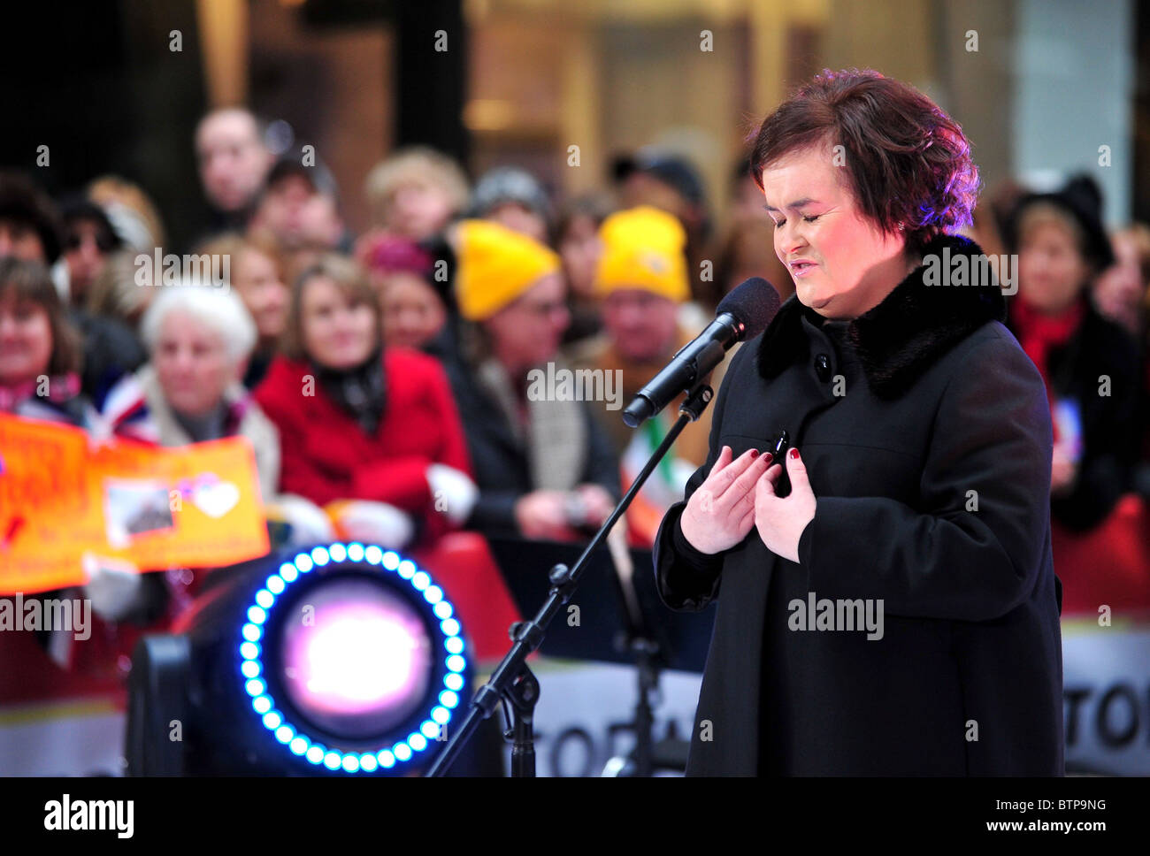 NBC Today Show Concert with Susan Boyle Stock Photo - Alamy