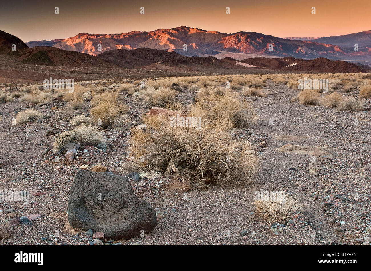 Mojave Desert and Panamint Range in dist seen at sunrise from Jubilee ...