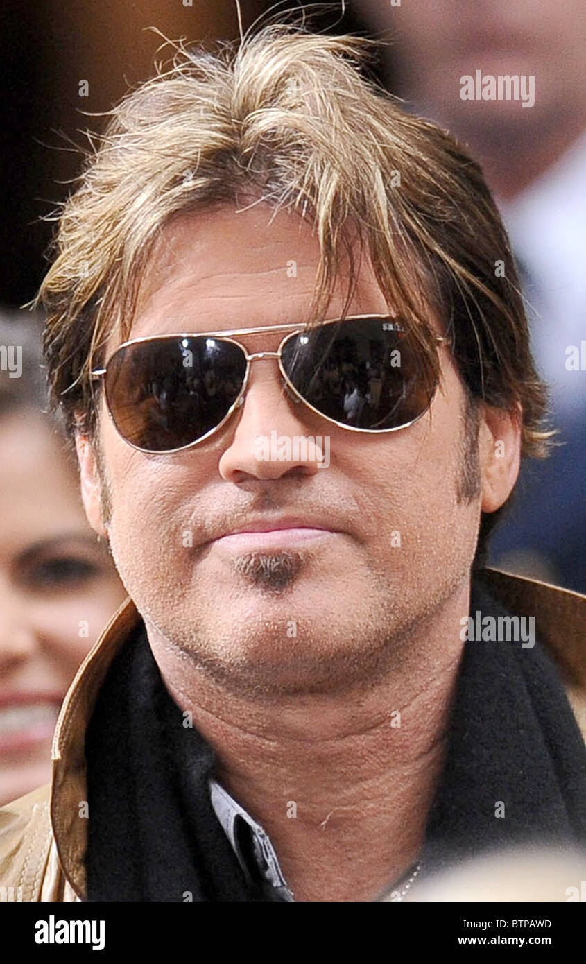 Billy ray cyrus portrait hi-res stock photography and images - Alamy