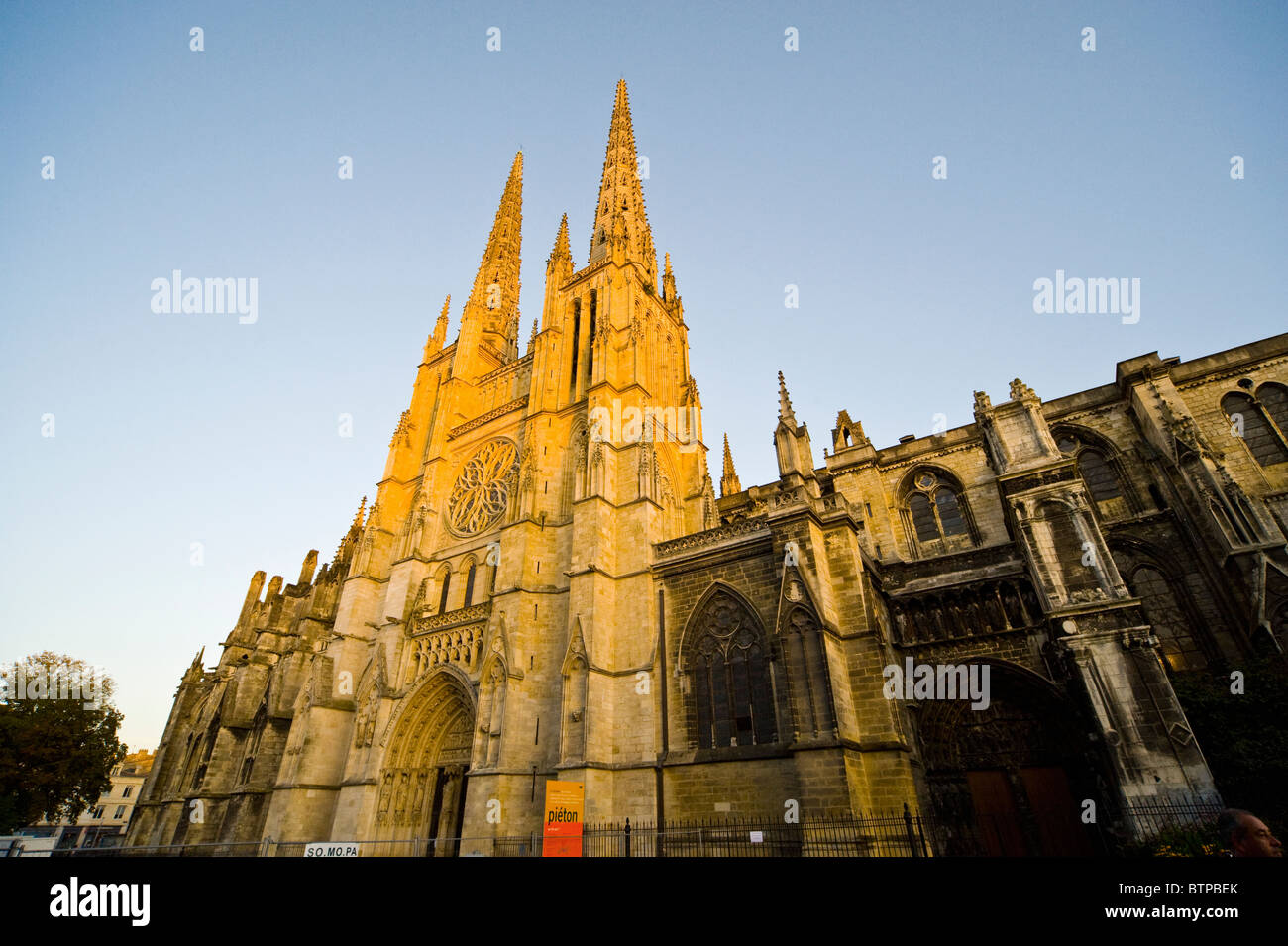 Bordeaux Cathedral, Bordeaux, Gironde, France Stock Photo - Alamy