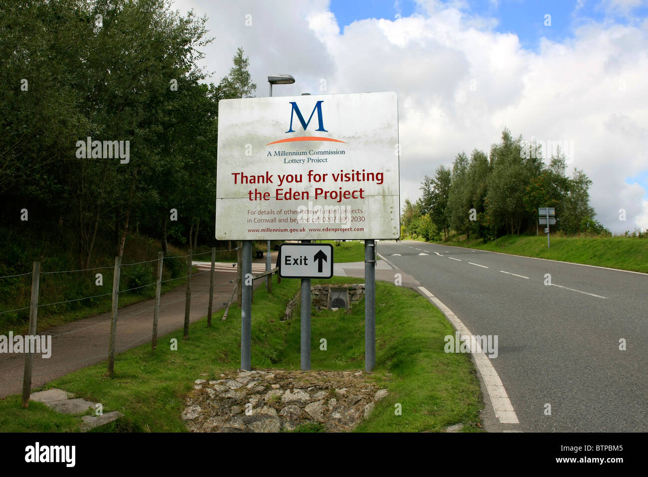 Visiting the eden project hi-res stock photography and images - Alamy