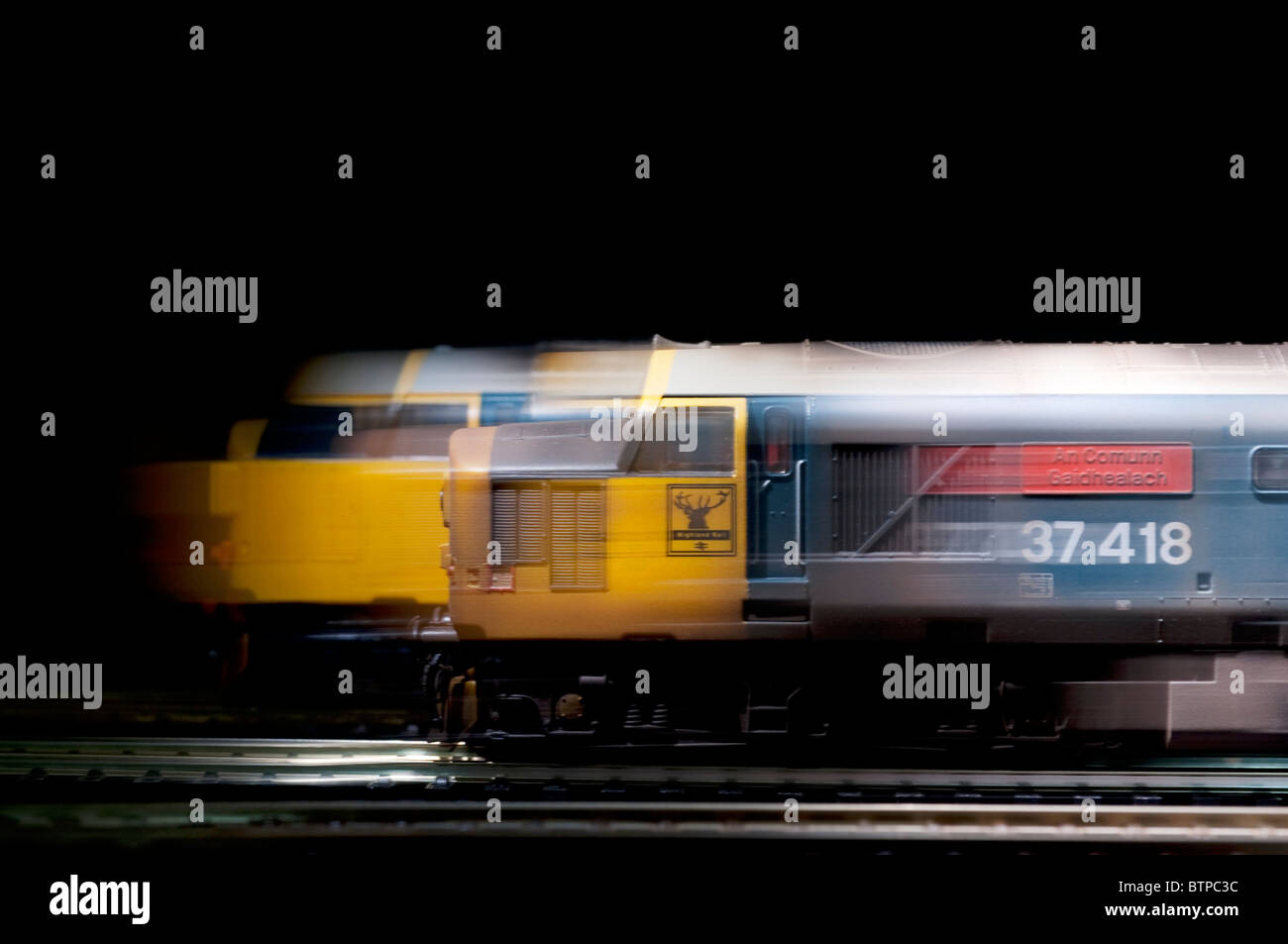 Class 37 locomotives hi-res stock photography and images - Alamy