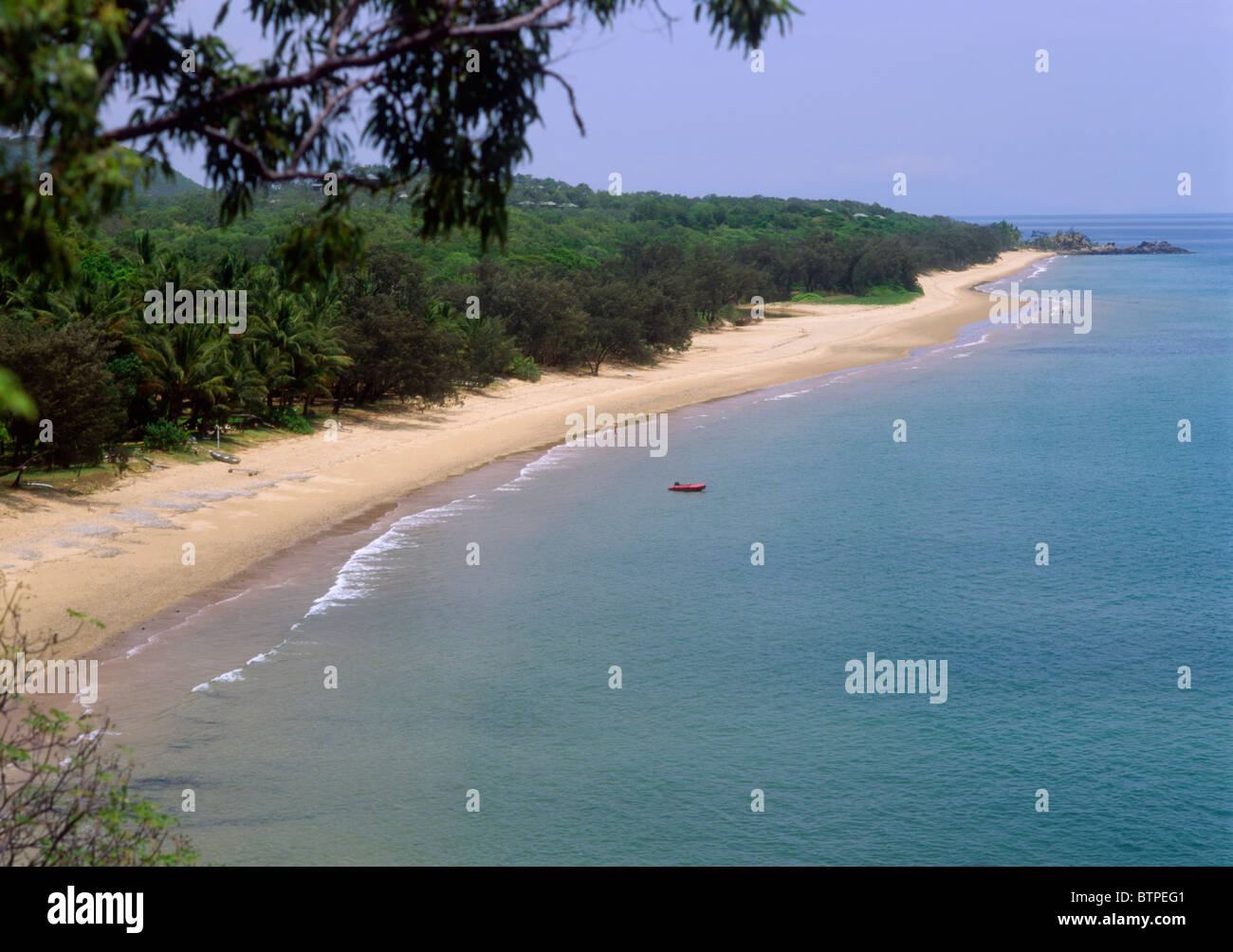Australia Queensland Captain Cook beach, south of Port Douglas Stock ...