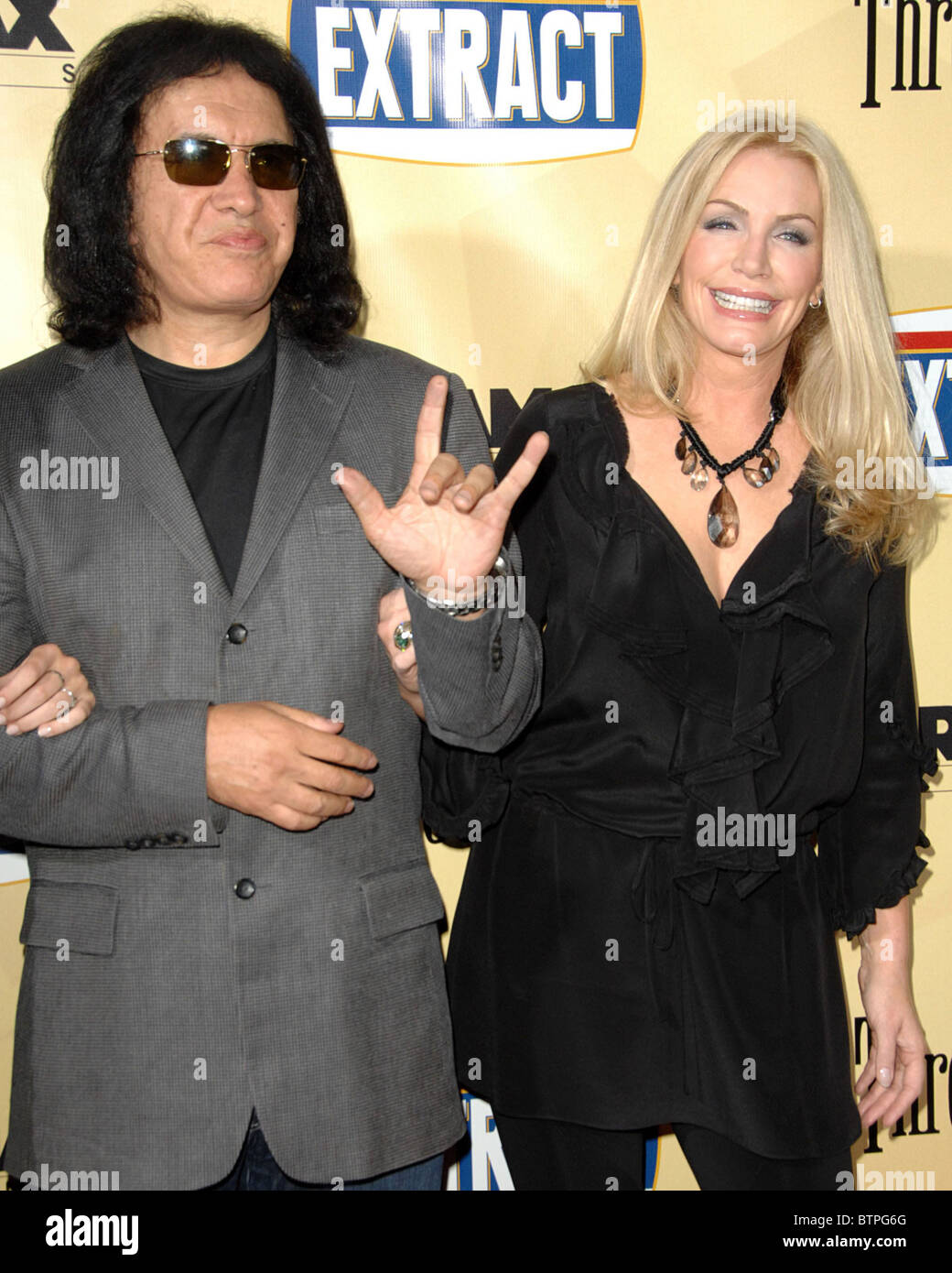 EXTRACT movie premiere Stock Photo - Alamy