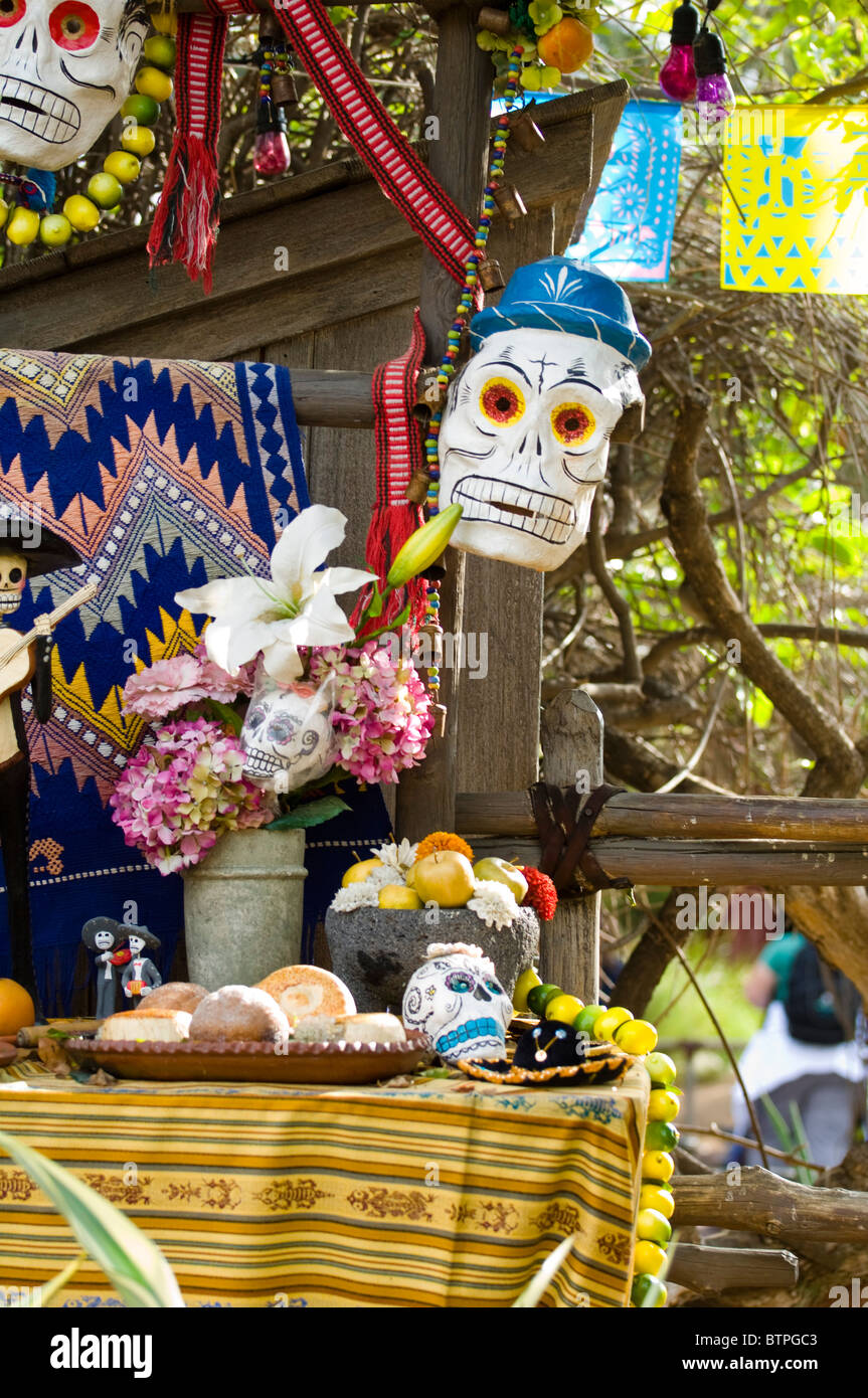 Mexican Scull Folk Death Art Stock Photo - Alamy