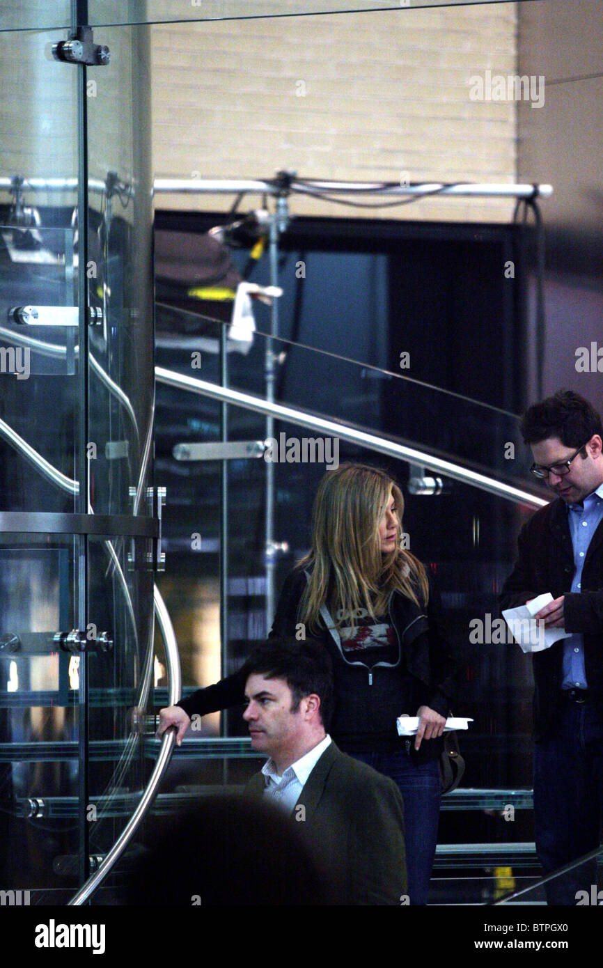 Jennifer Aniston Shooting THE BASTER Stock Photo - Alamy