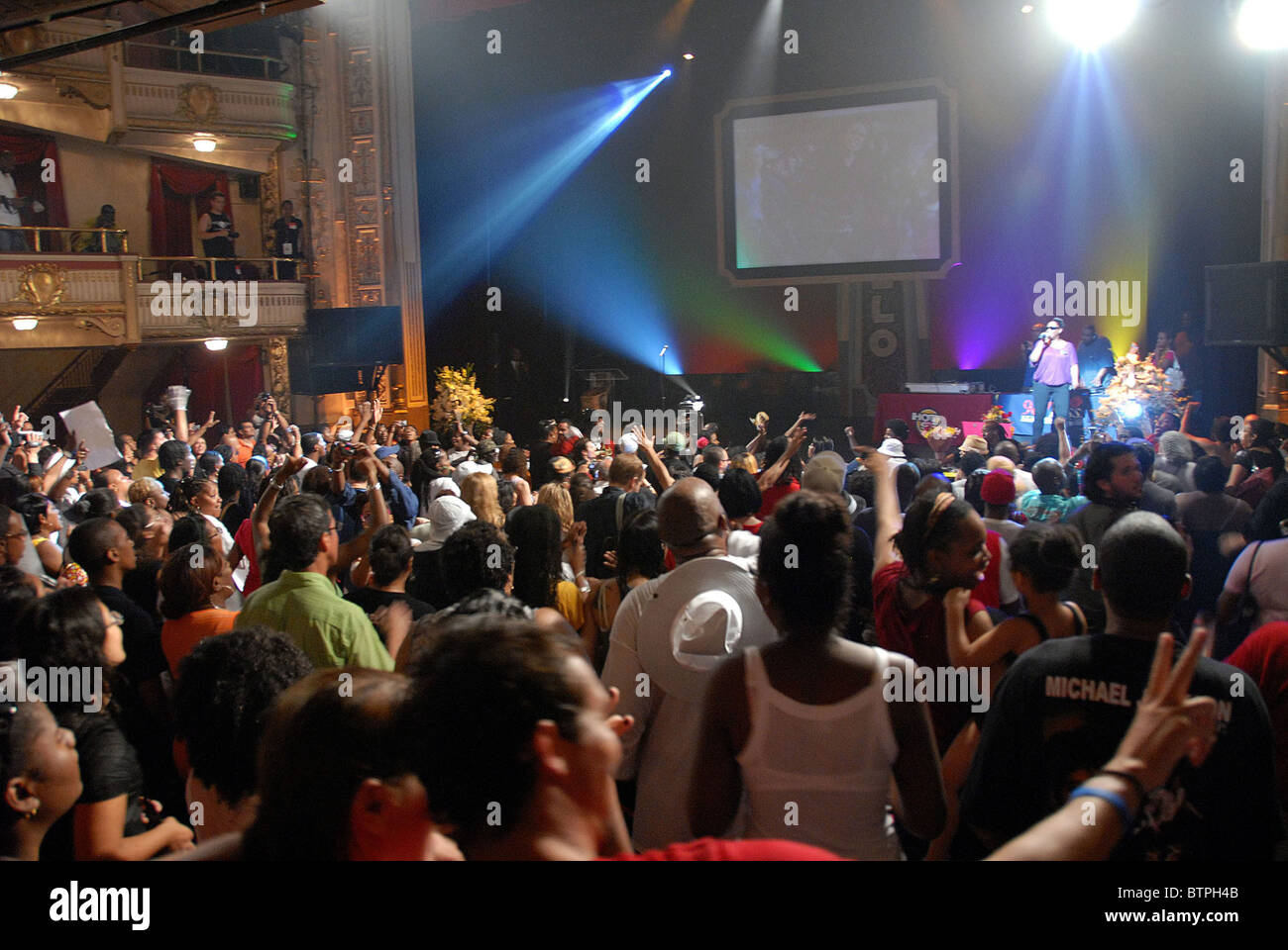 The inside of apollo theater hi-res stock photography and images - Alamy