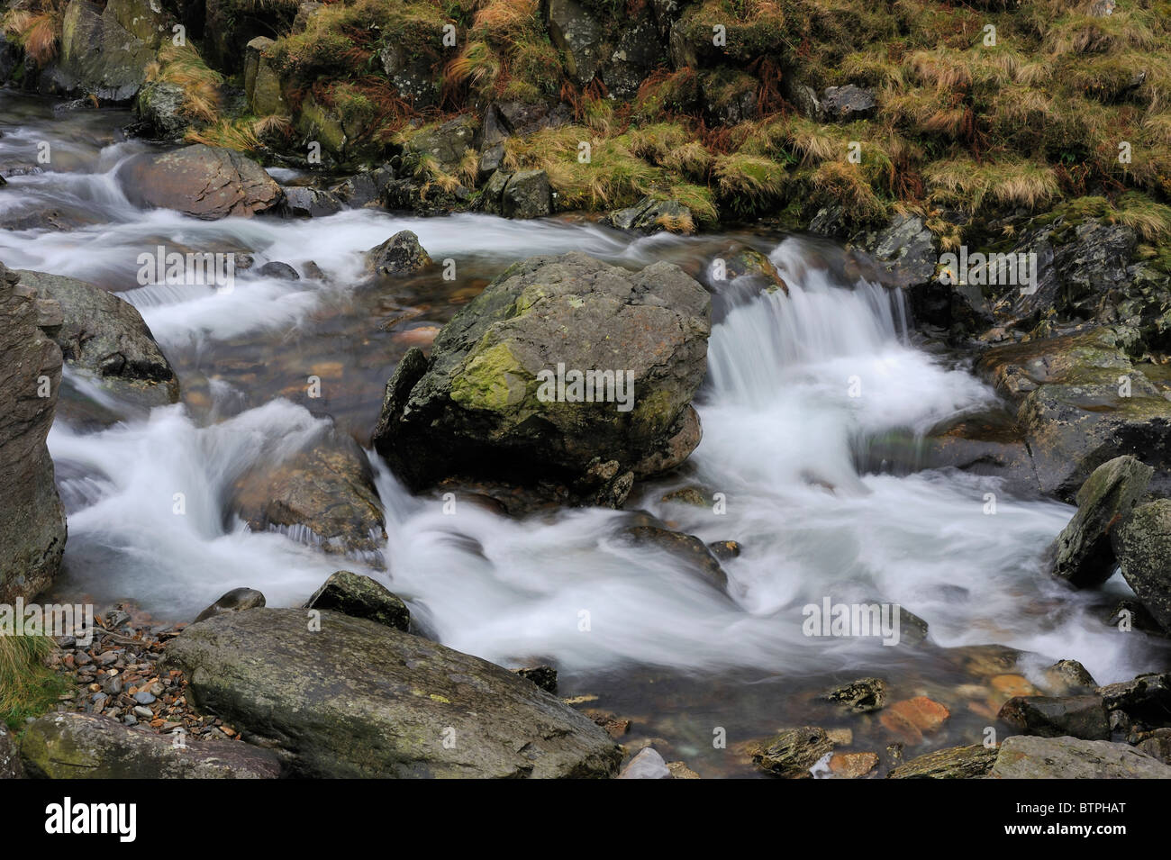 Afon Nant Peris ( River Nant Peris ), Llanberis Pass in spate after ...