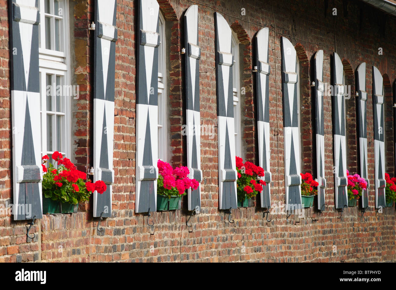 German window exterior hi-res stock photography and images - Alamy