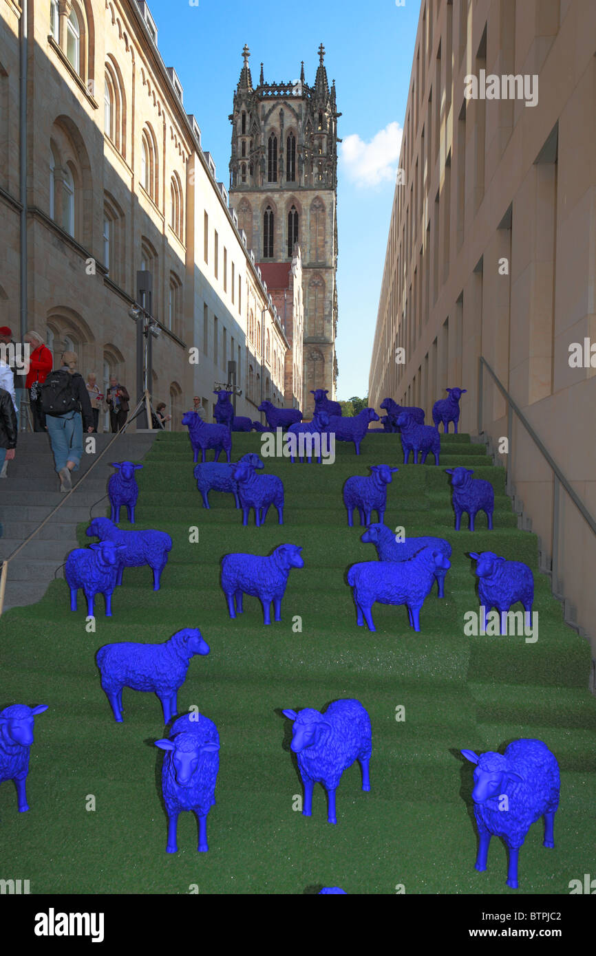 Bonk hi-res stock photography and images - Alamy