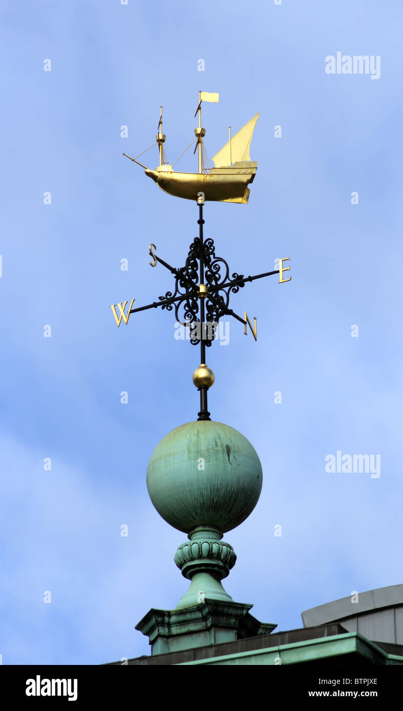 Ship weathervane uk hi-res stock photography and images - Alamy