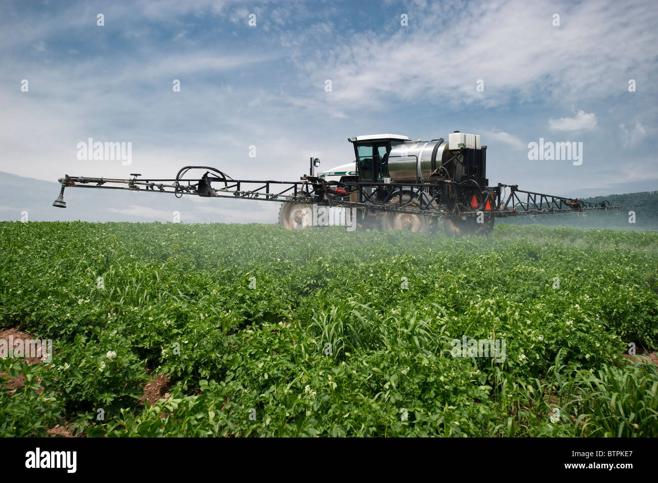 Pennsylvania farm spray hi-res stock photography and images - Alamy