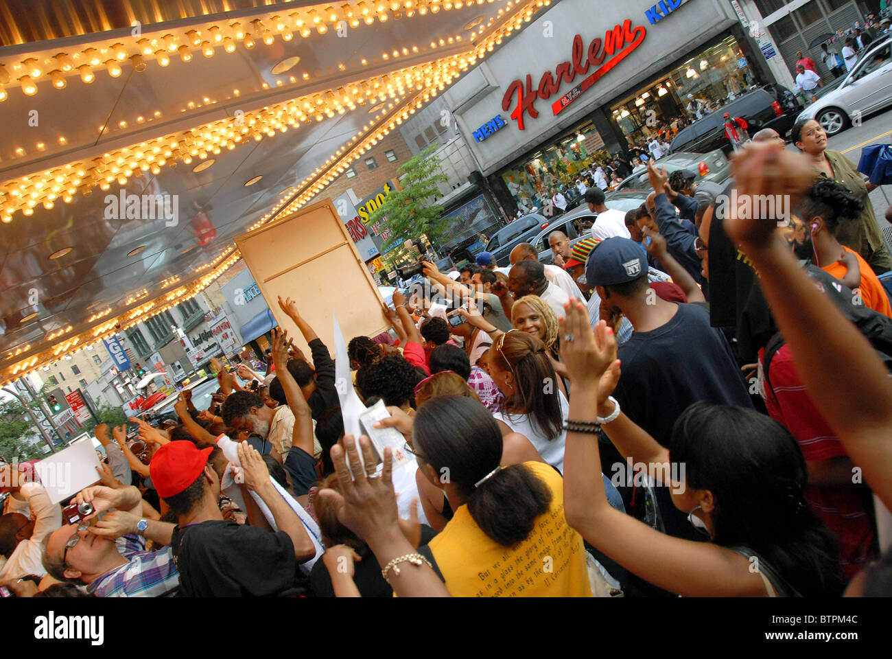 Fans Hold Tribute in Memory of Michael Jackson Stock Photo - Alamy