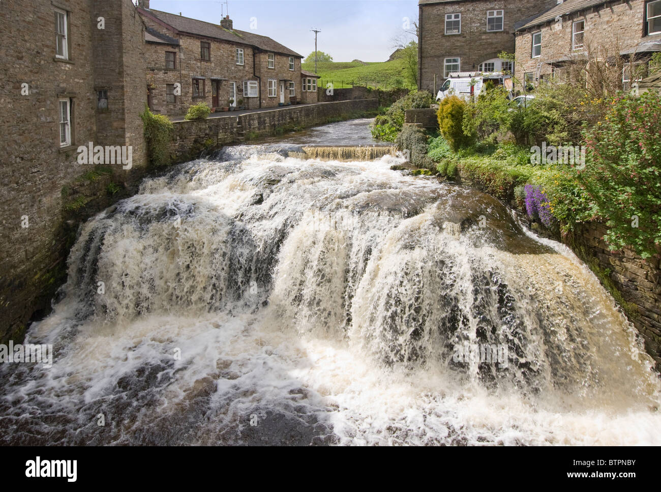 England, North Yorkshire, Wensleydale, Hawes town centre with river ...