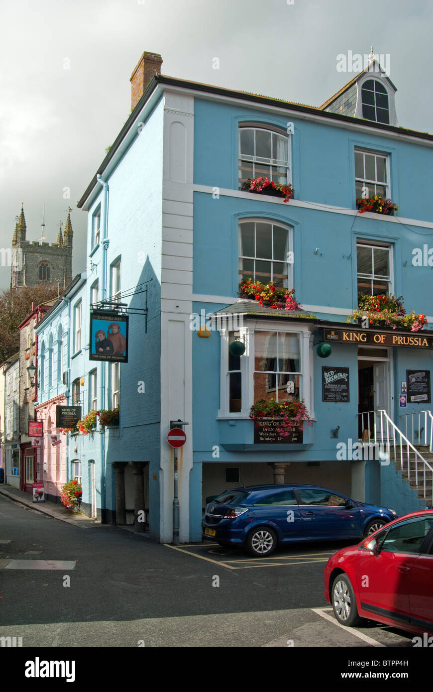 Fowey_pub hi-res stock photography and images - Alamy