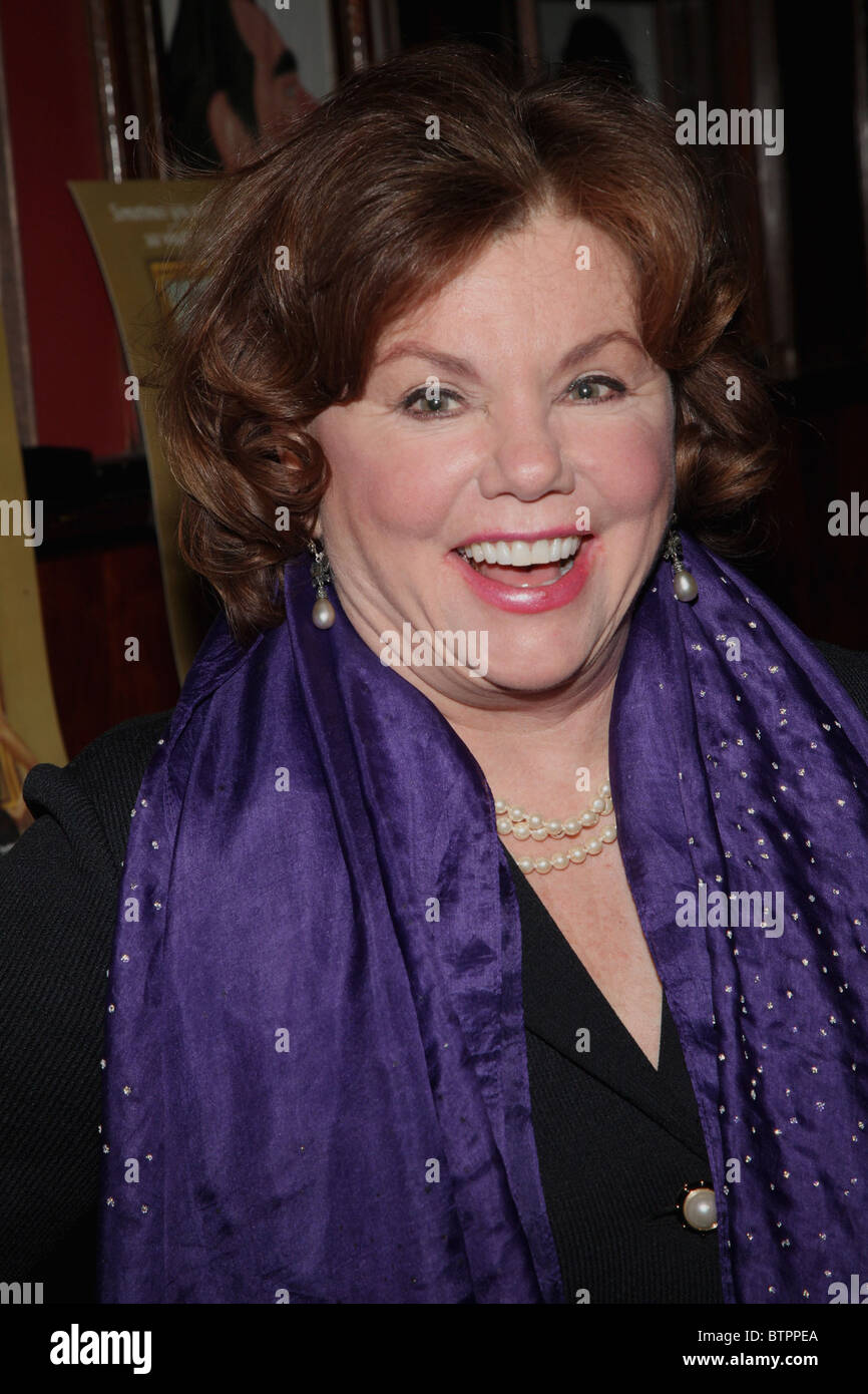 IMPRESSIONISM Opening Night on Broadway Stock Photo - Alamy