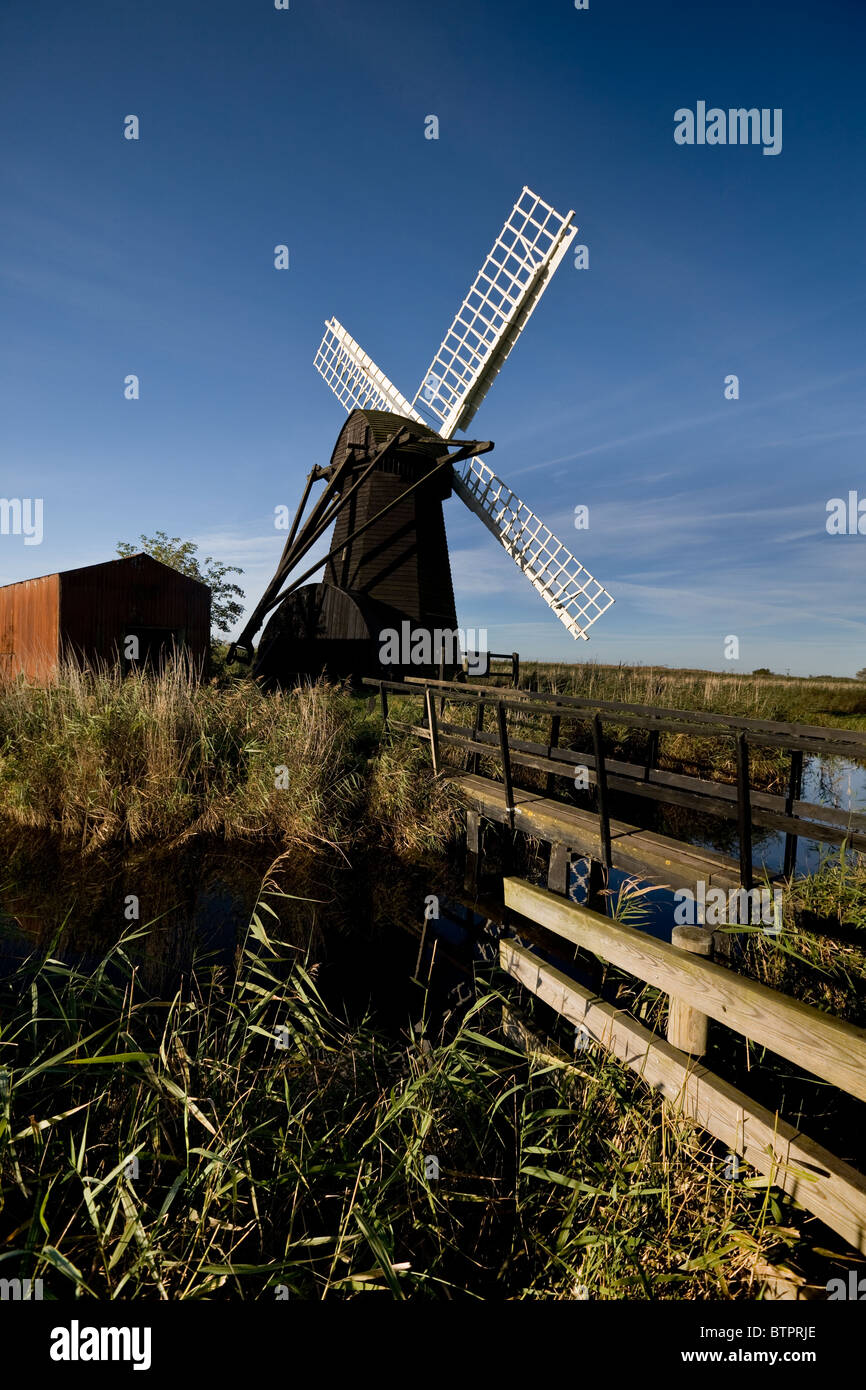 Herringfleet Wind Mill Norfolk Broads Stock Photo - Alamy