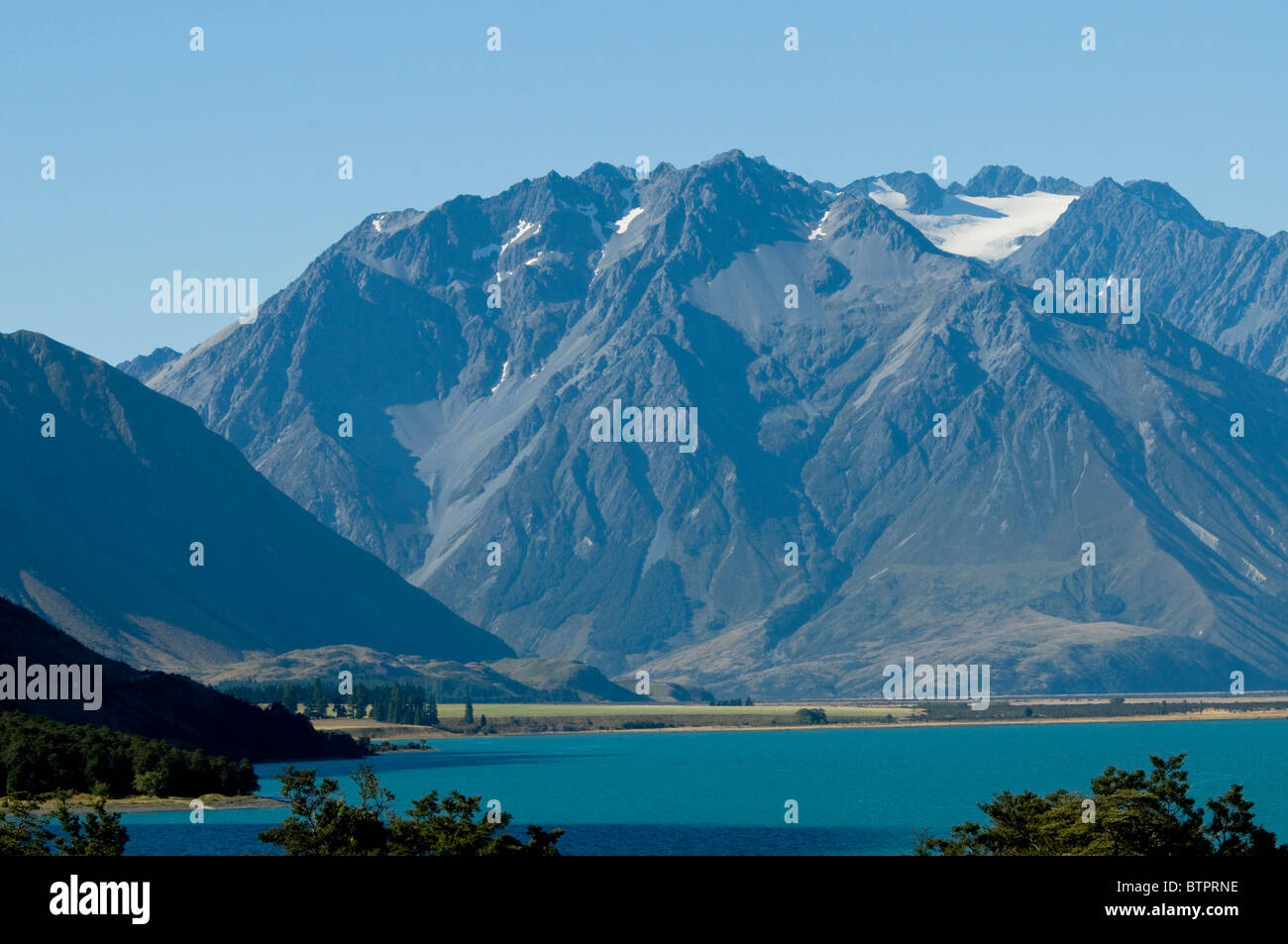 Ben ohau range with snow hi-res stock photography and images - Alamy