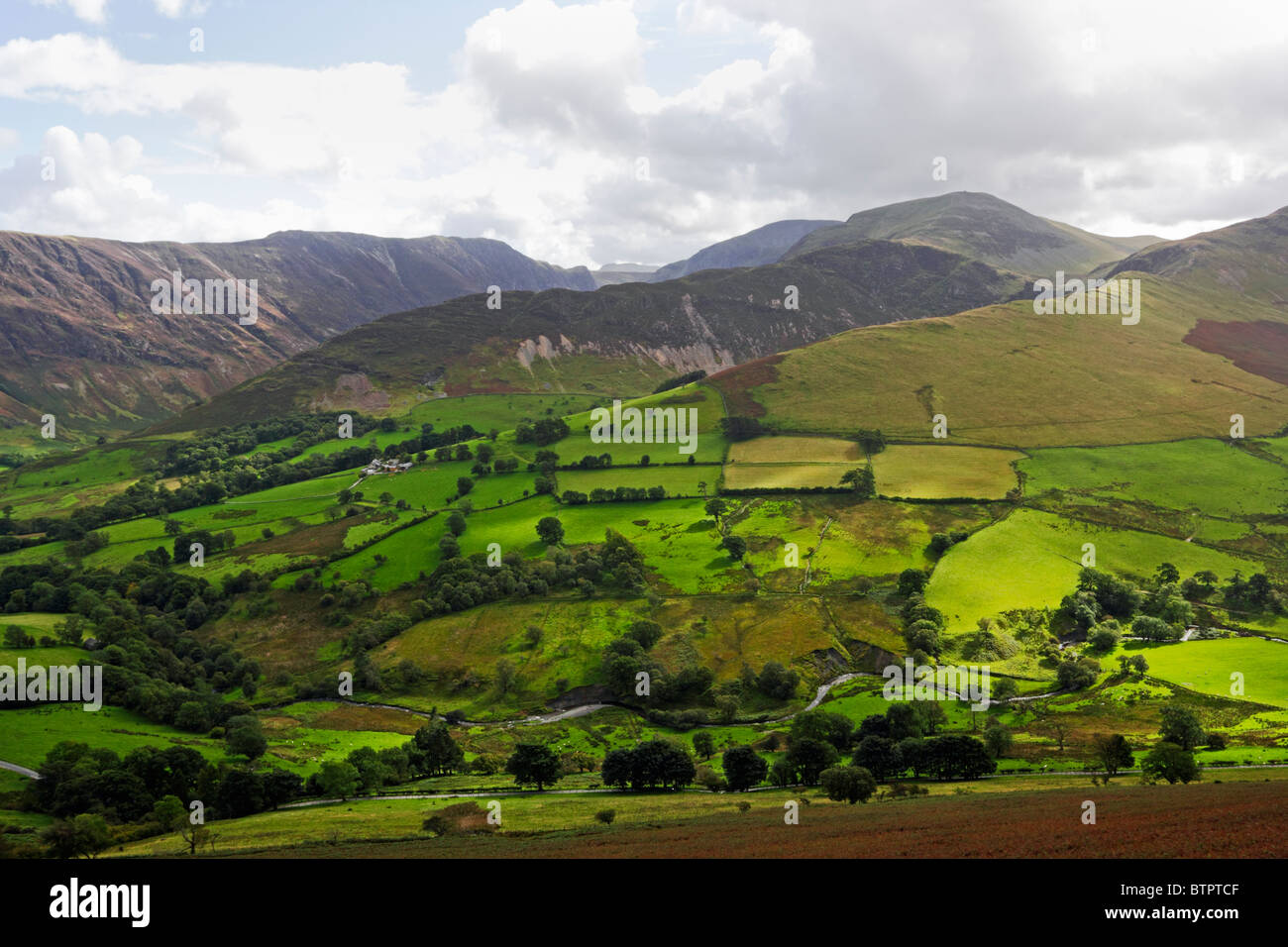 Hindscarth, Robinson and Maiden Moor from Ard Crags in the Lake ...