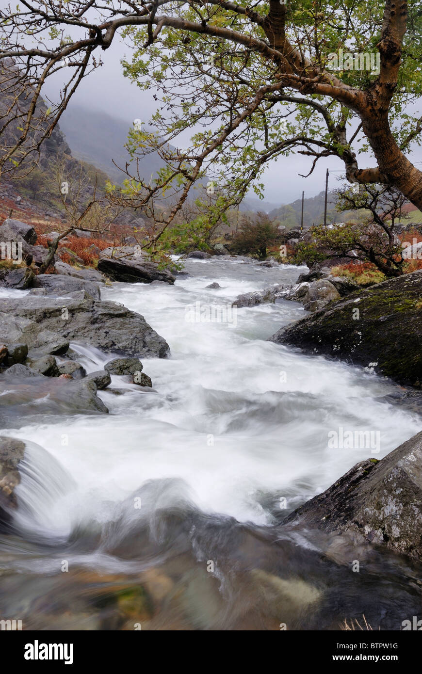 Afon Nant Peris ( River Nant Peris ), Llanberis Pass in spate after ...