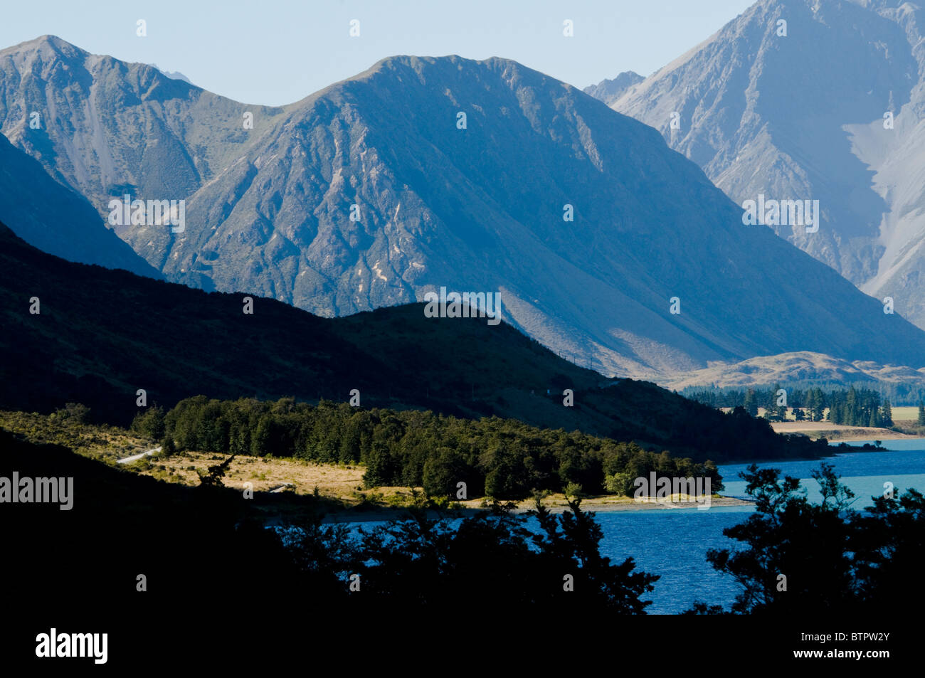 Ben Ohau Range of Mountains, Ruataniwha Conservation Park,Shores of ...