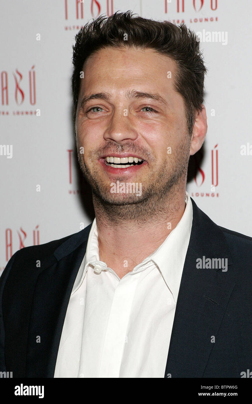 Jason priestley hi-res stock photography and images - Alamy