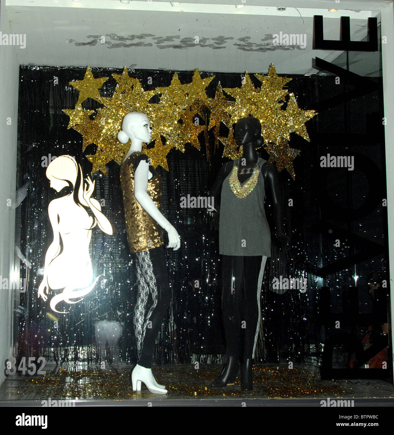 Revolve flagship store hi-res stock photography and images - Alamy