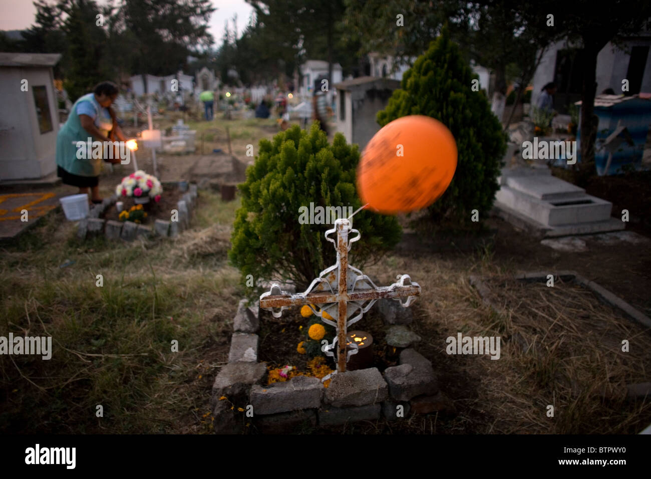 Balloon in cemetery hi-res stock photography and images - Alamy