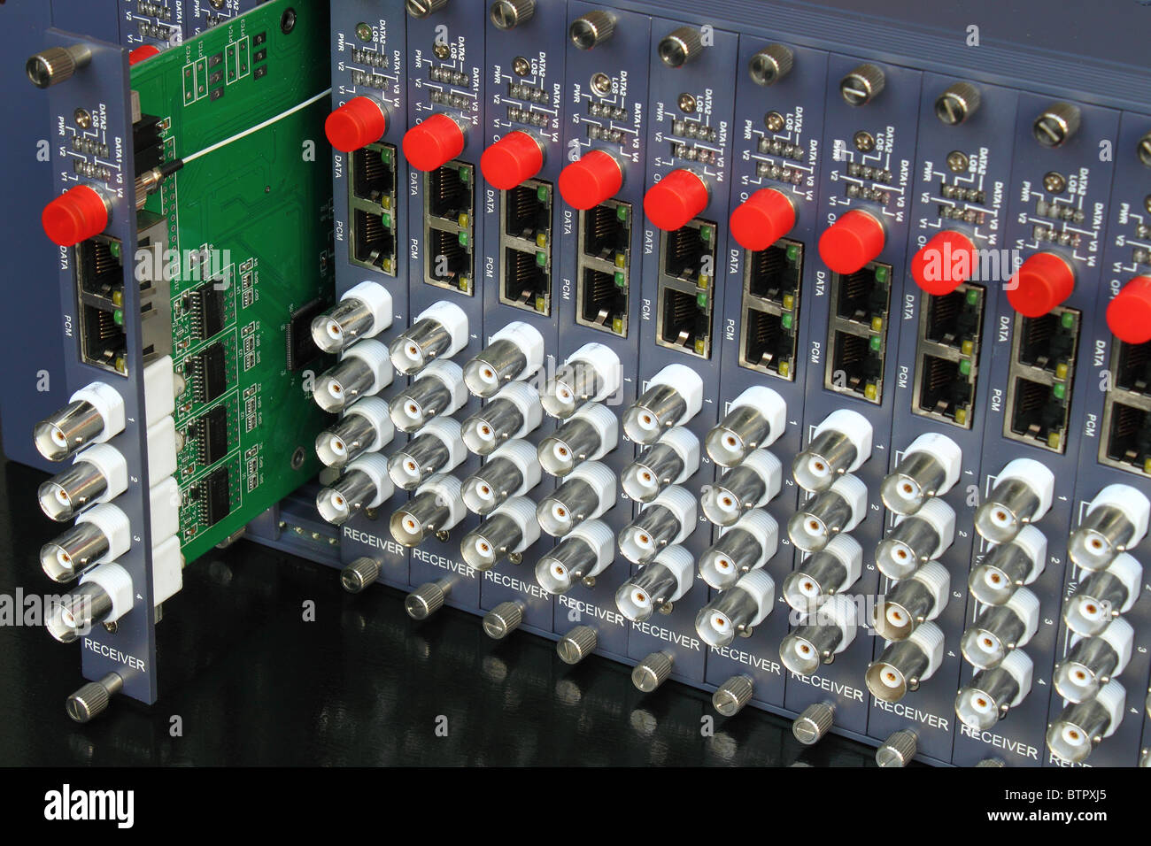 fiber optic video converter with optical FC connectors and video BNC ...