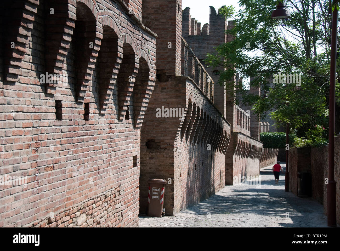 Walls of Gradara Castle, Pesaro Urbino Province, Le Marche Stock Photo ...
