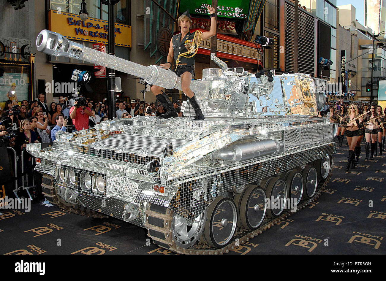Chinese military medals hi-res stock photography and images - Alamy