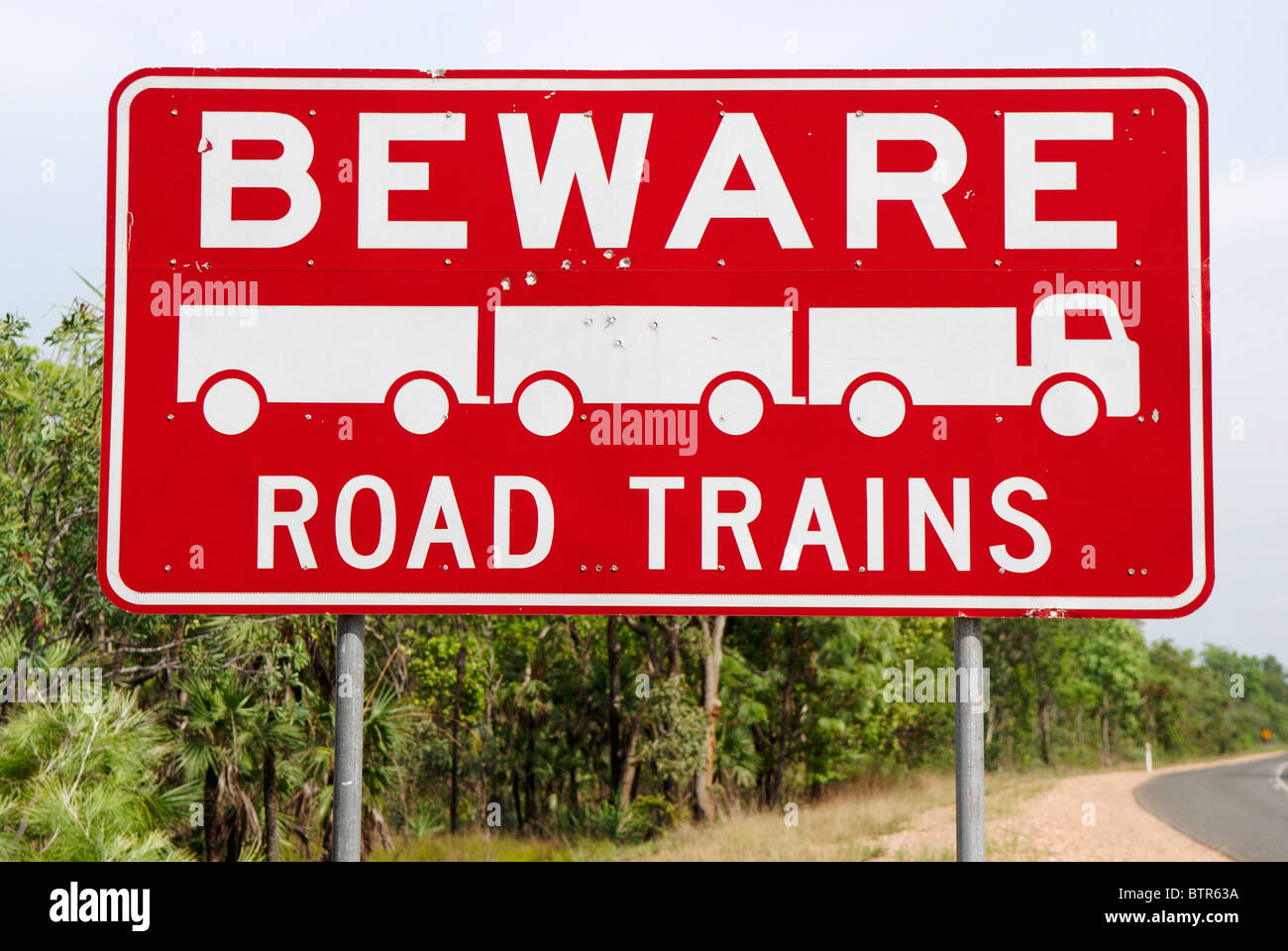 Beware of trains sign hi-res stock photography and images - Alamy