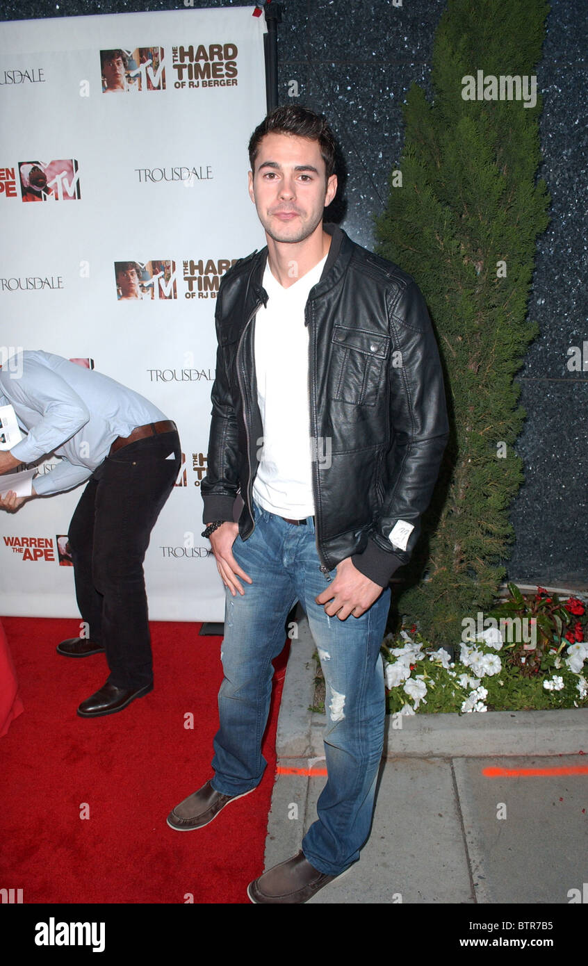 MTV's THE HARD TIMES OF RJ BERGER and WARREN THE APE Series Launch ...