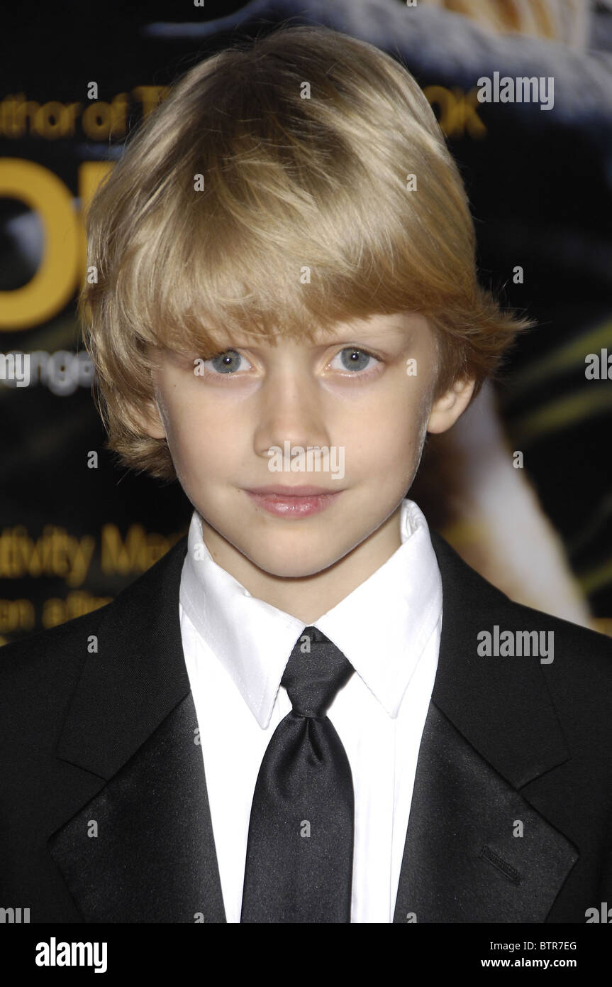 Braeden reed dear john premiere hi-res stock photography and images - Alamy