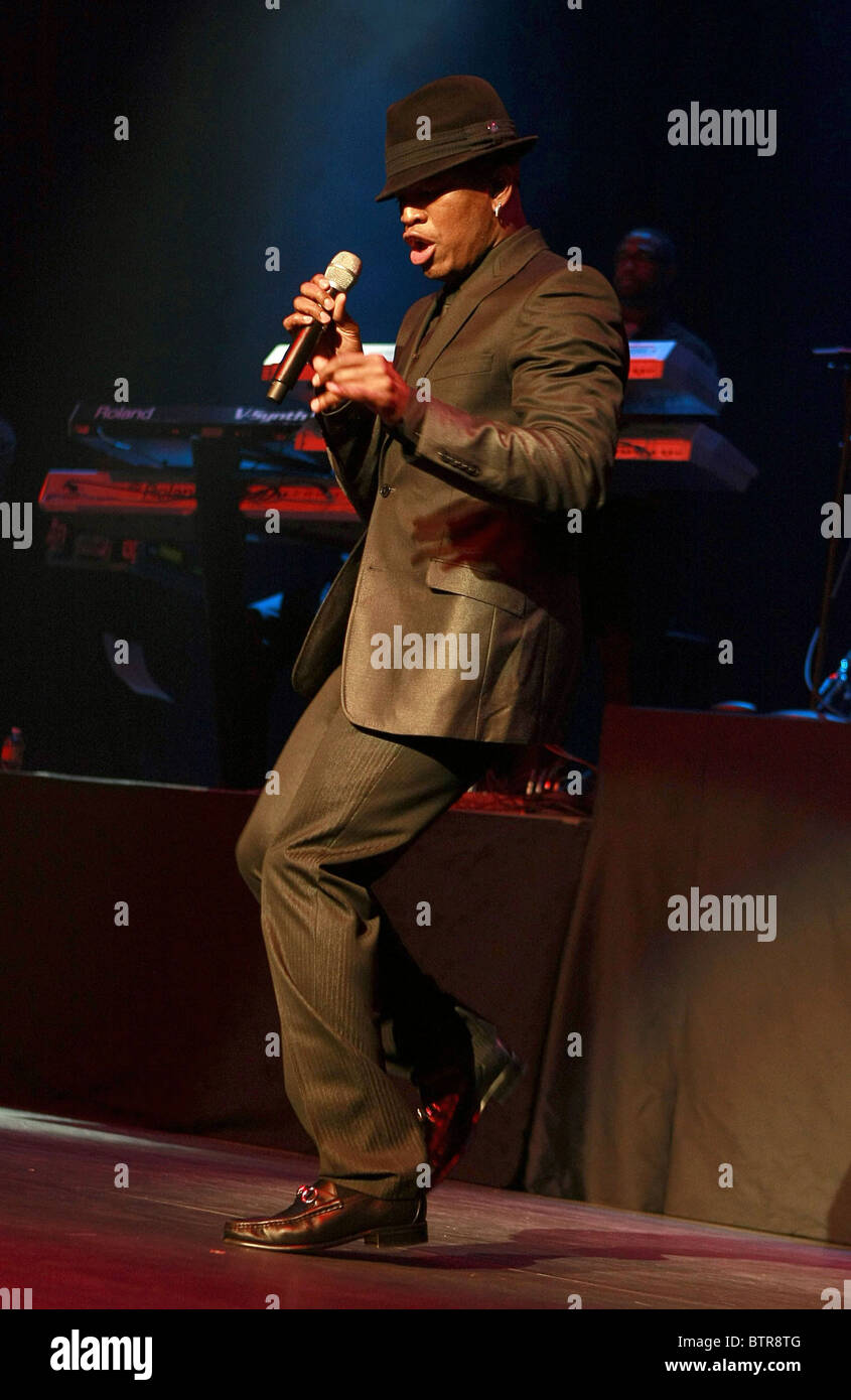 NE-YO in Concert at The Pearl Theater Stock Photo - Alamy