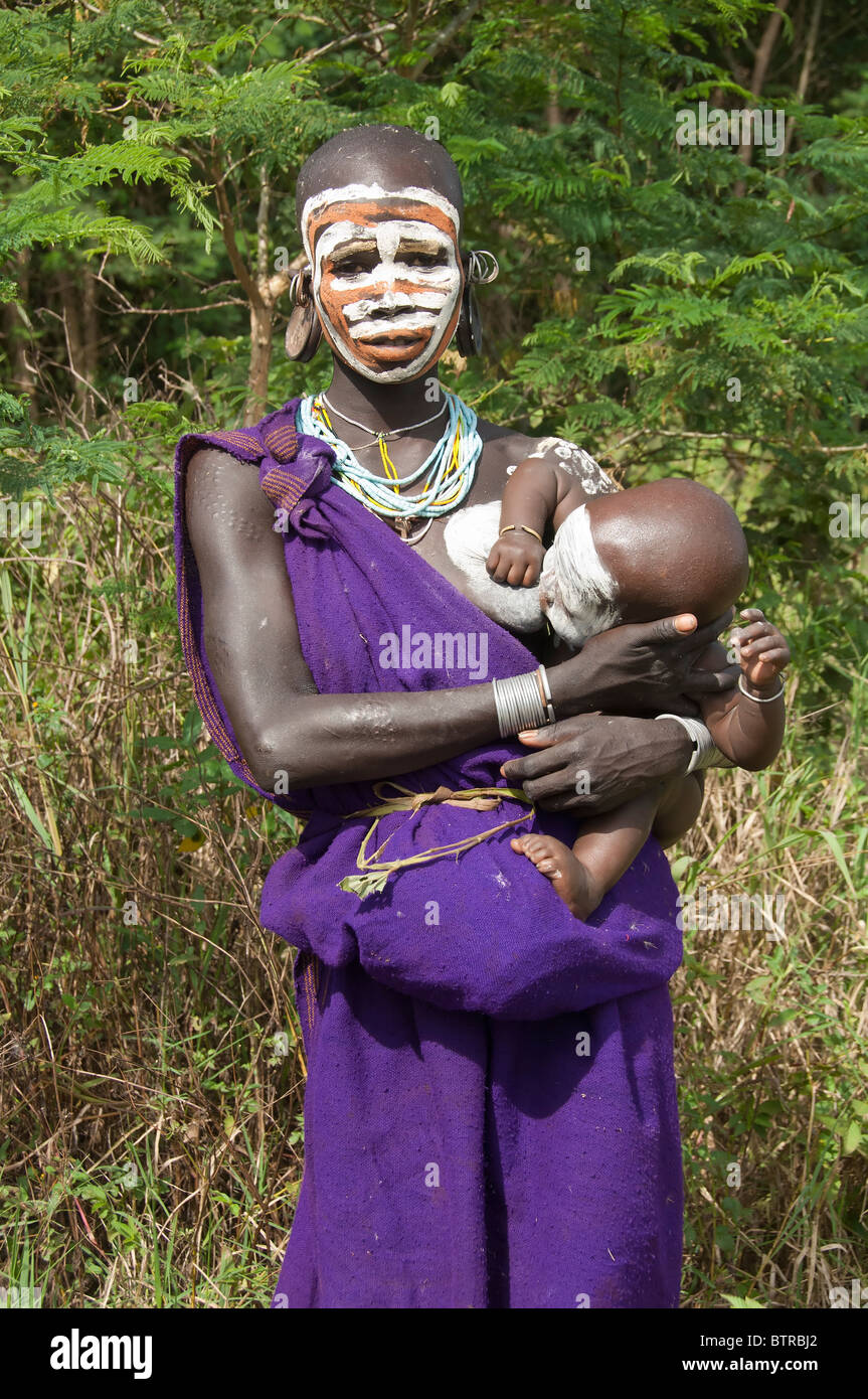 African tribe baby hi-res stock photography and images - Alamy