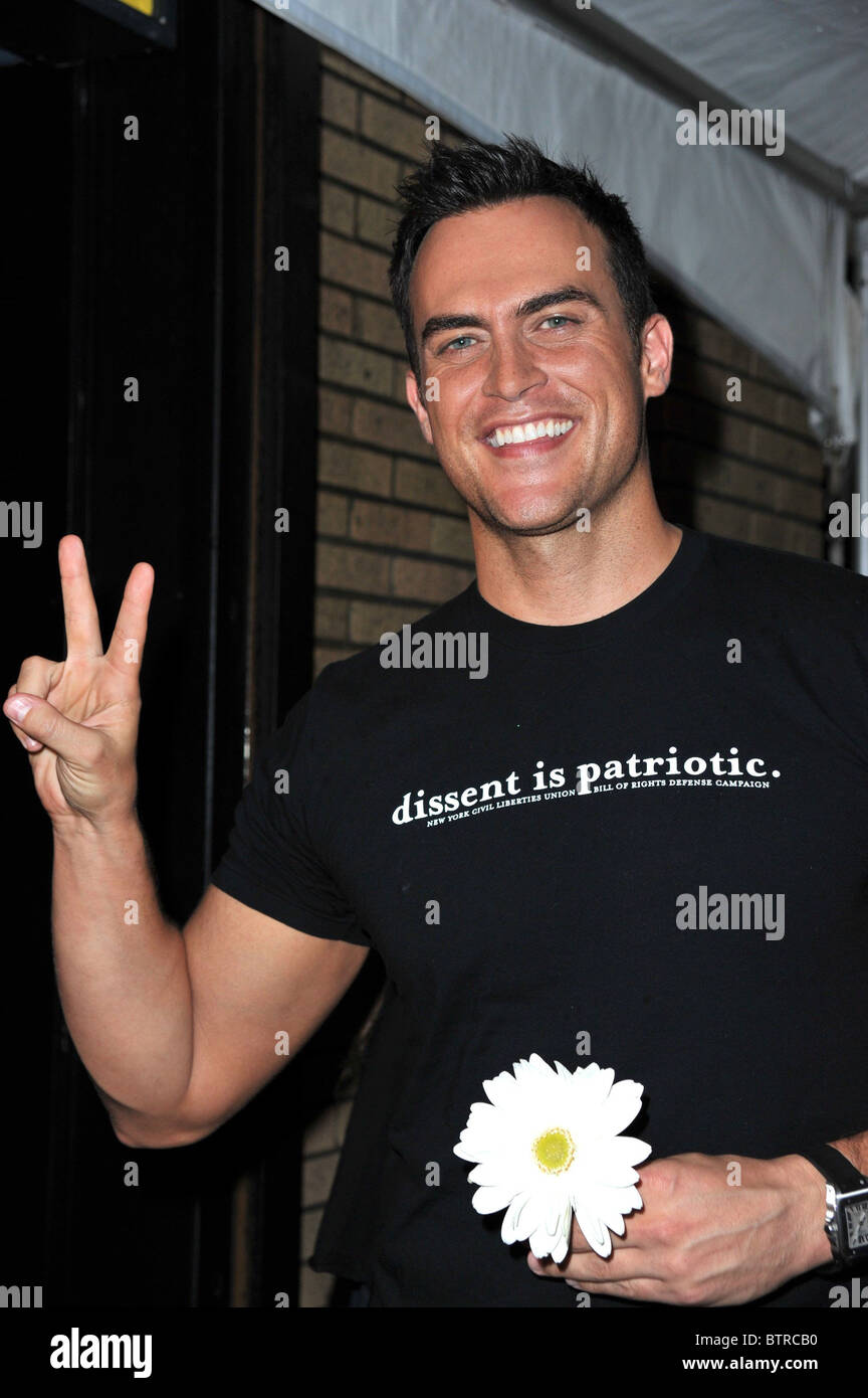 TAKING WOODSTOCK Premiere Stock Photo - Alamy